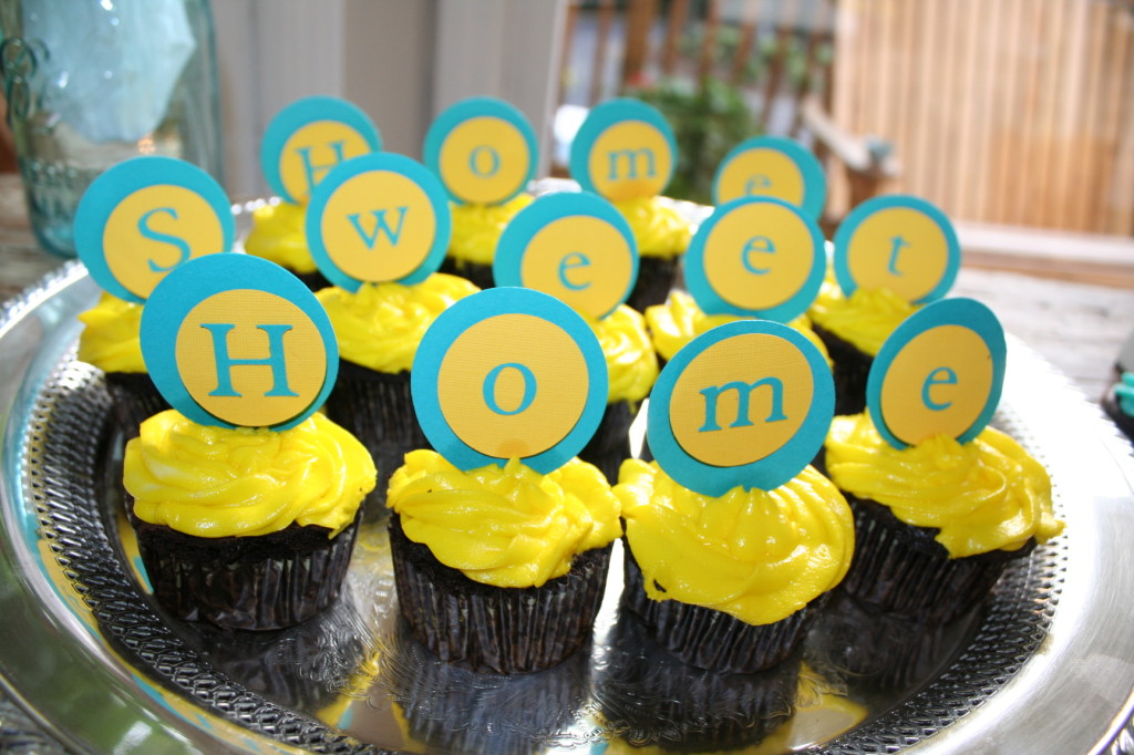 It's a Housewarming Party! - B. Lovely Events