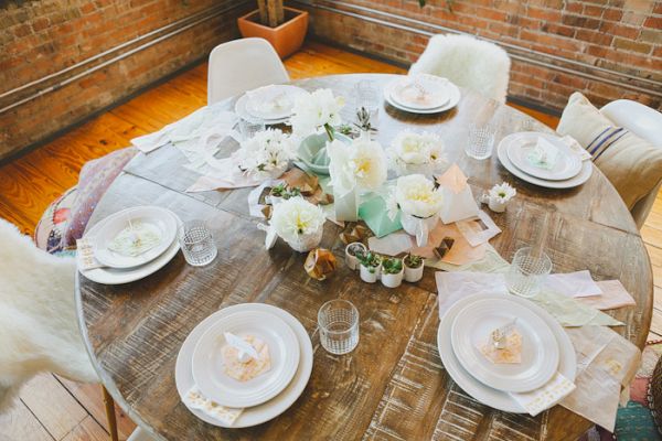 Beautiful Modern Hobo Tablescape