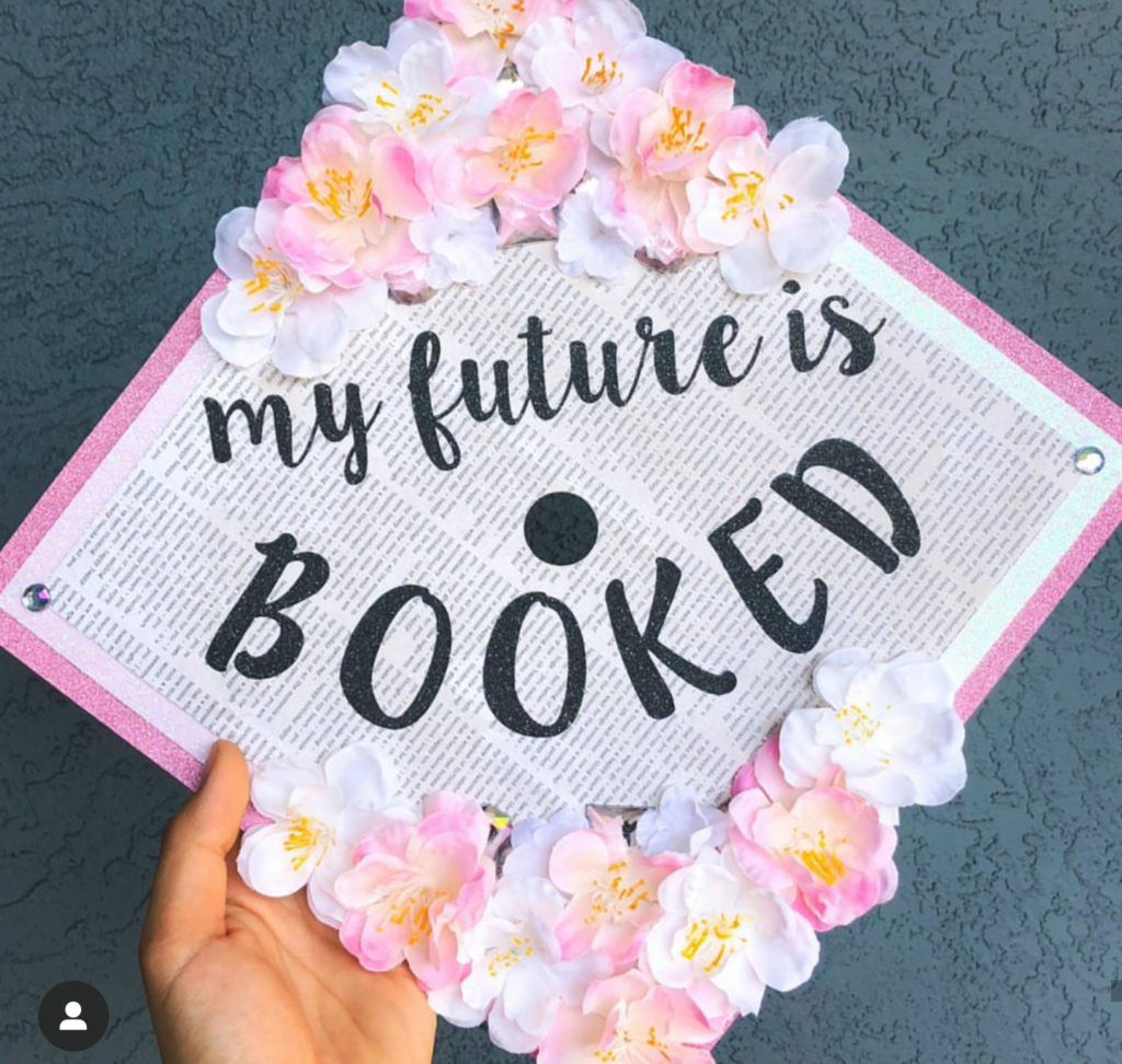 Decorated Graduation Hats That Make Our Hearts Smile! - B. Lovely Events