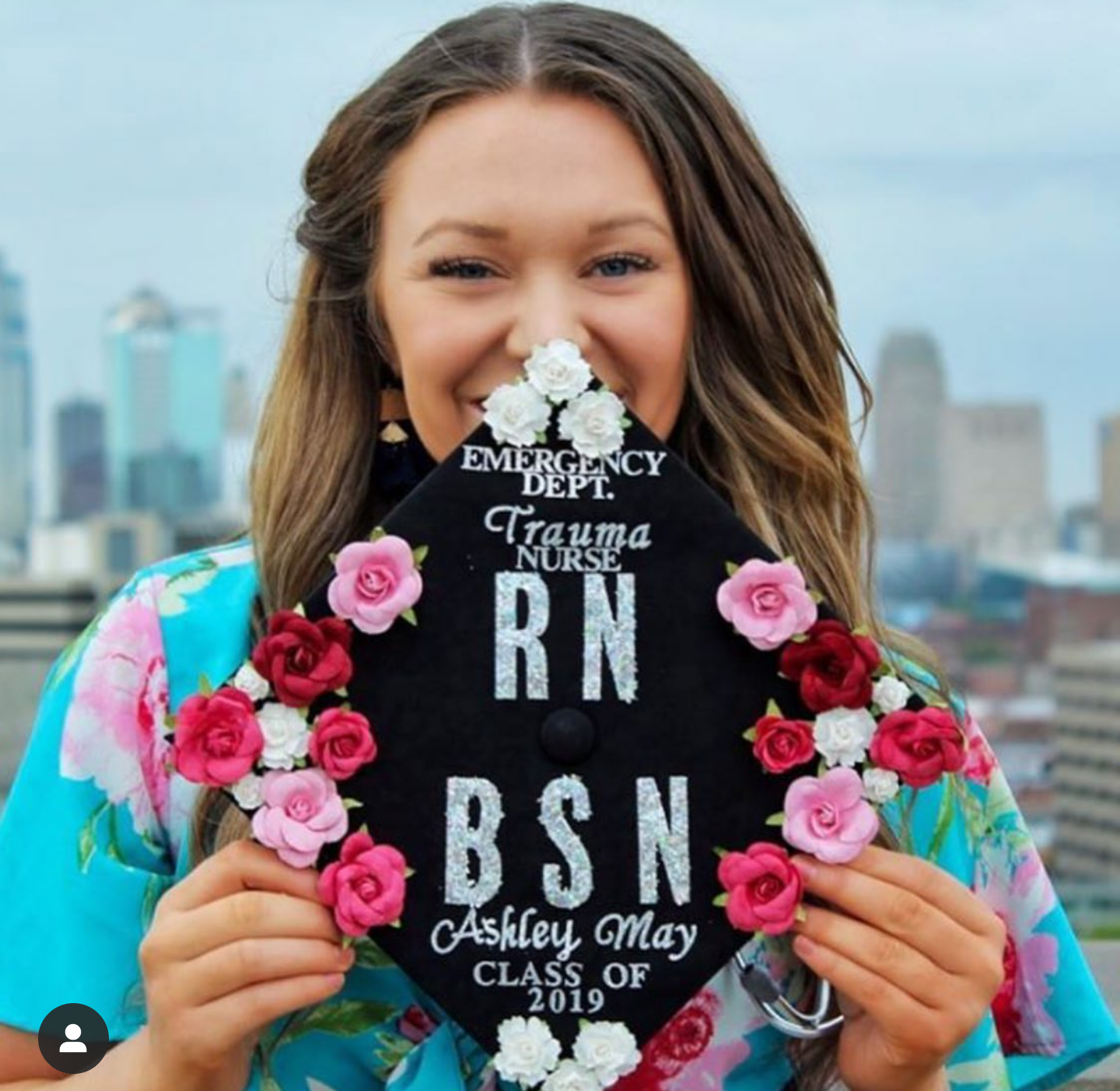 Decorated Graduation Hats That Make Our Hearts Smile! - B. Lovely Events